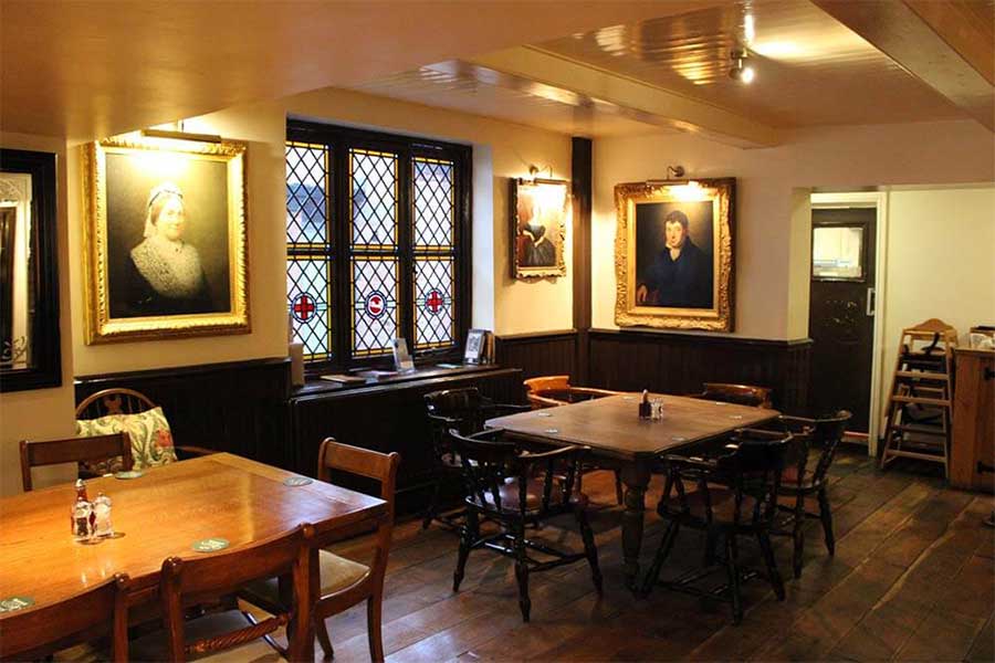Visit the The Royal Oak, Eccleshall - A Taphouse by Joule's Brewery
